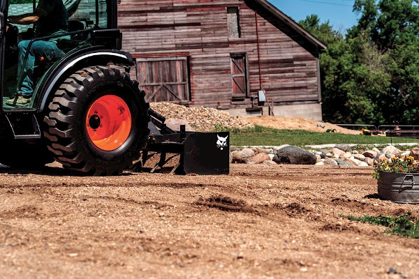 Bobcat 72" 3PT BOX BLADE » Berchtold Equipment Co., California