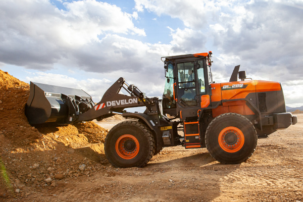 DEVELON Wheel Loaders » Berchtold Equipment Co., California